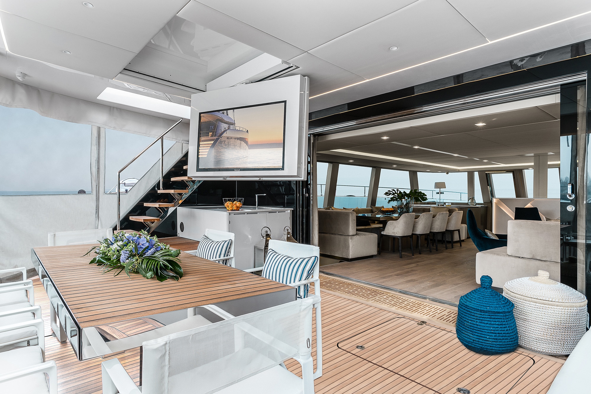 The Sunreef 80 Yacht Is A Luxury Safe Haven - Boss Hunting